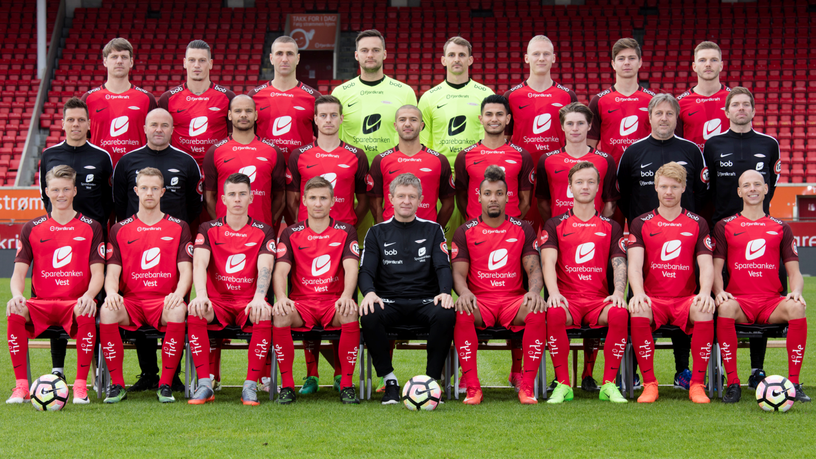 Her er årets Brann-lagbilde / Brann