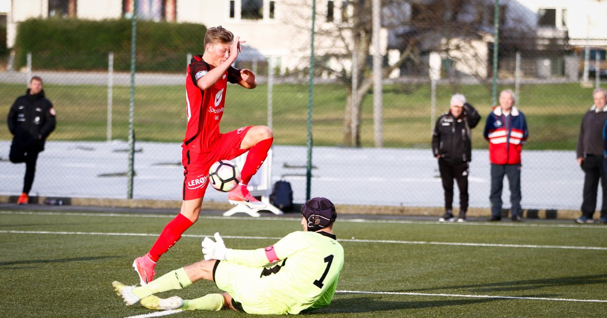 Sterk seier mot Sotra / Brann